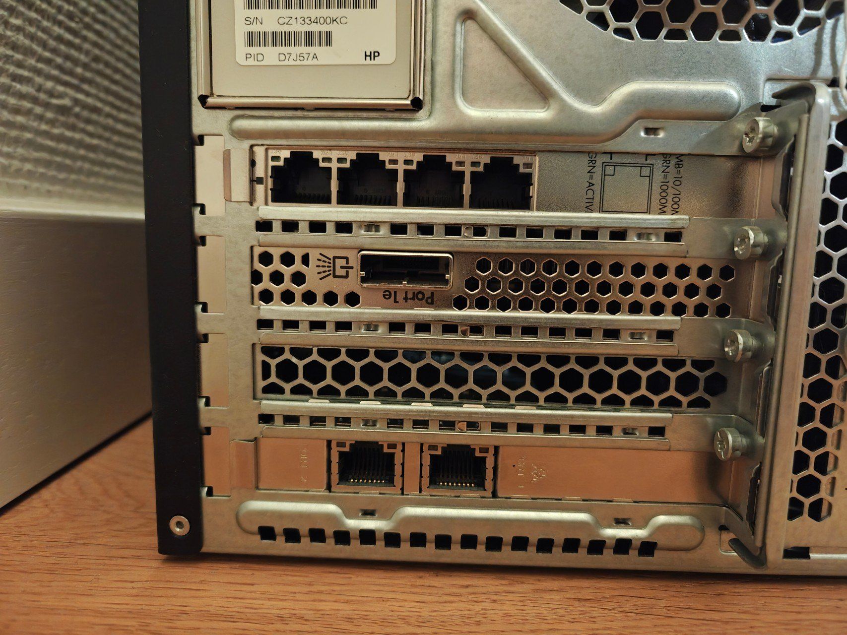 HP Proliant ML310 G8, 24GB Ram, 3.3GHz CPU, SmartArray P222 (Gebraucht ...