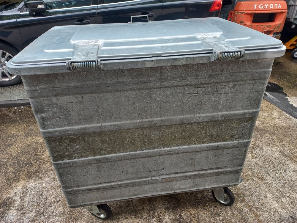 Abfallcontainer Kehrichtcontainer Müllcontainer Container (Gebraucht) in DULLIKEN für CHF 334 ...