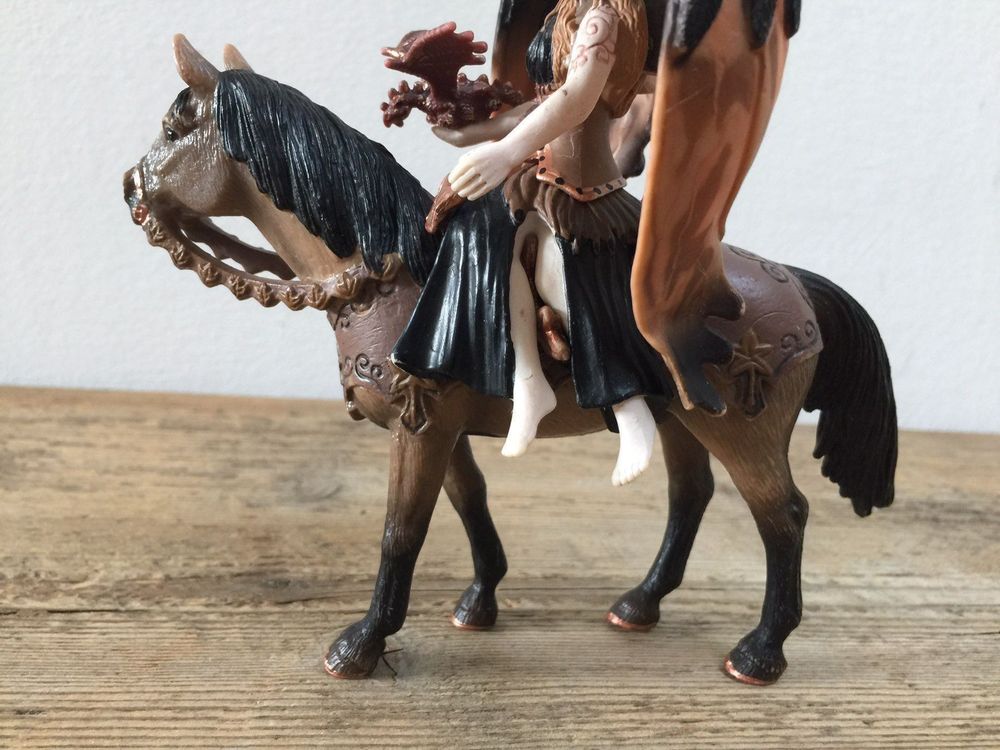 Schleich 70406 Surah Bayala Schattenelfe (Gebraucht) in Ennetbaden für CHF 12 – mit Lieferung ...