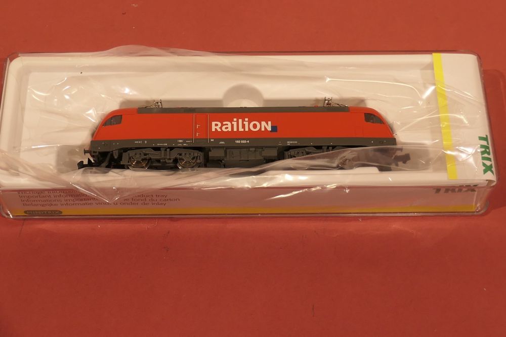 Minitrix Elektrolok BR 182 (Taurus) der Railion, OVP, top | Kaufen auf Ricardo