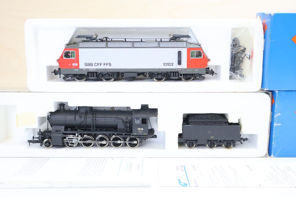 ROCO SBB Re 4/4 E-Lok + Ce 5/6 Dampflok - H0 Doppelpack (Gebraucht) in Winterthur für CHF 89 ...