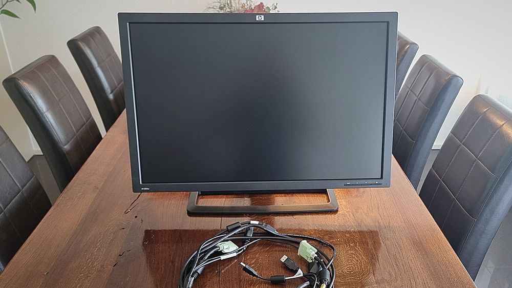 PC-Monitor HP ZR30W (Gebraucht) in Döttingen für CHF 100 – nur Abholung auf Ricardo kaufen