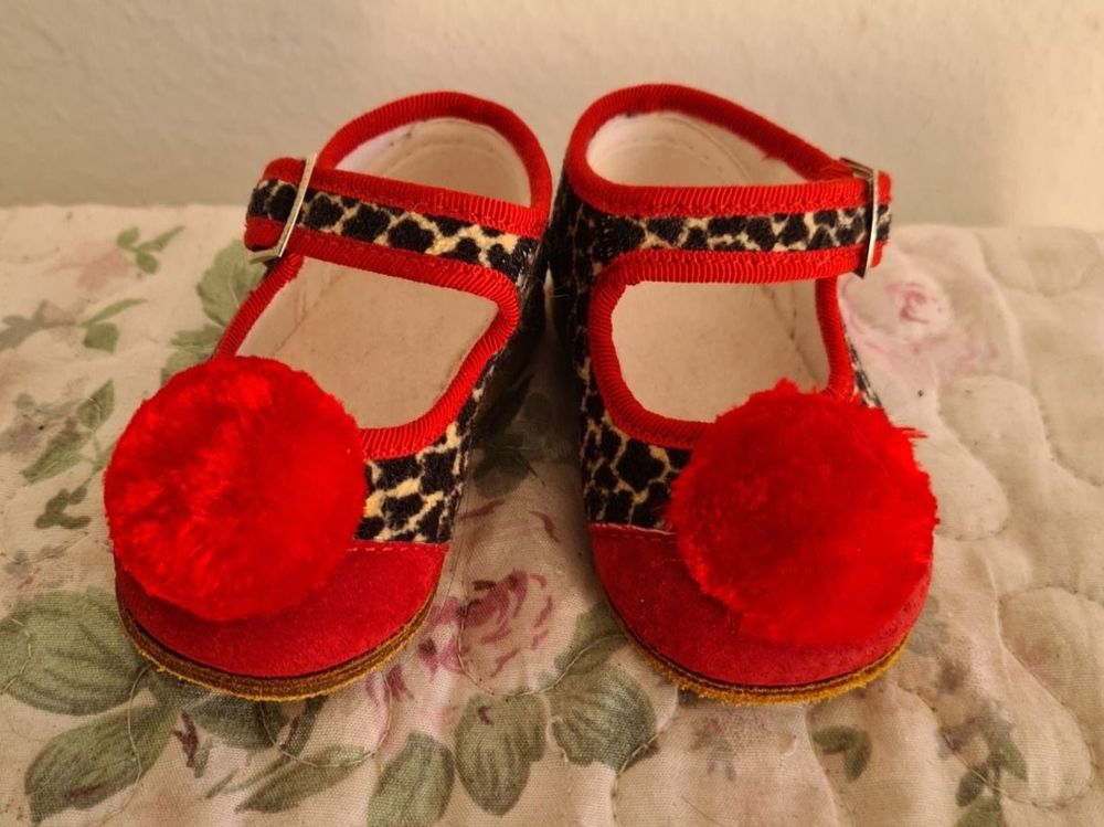 Tigerfinkli klein Gr.16, neu mit Bommel (Neu (gemäss Beschreibung)) in ...