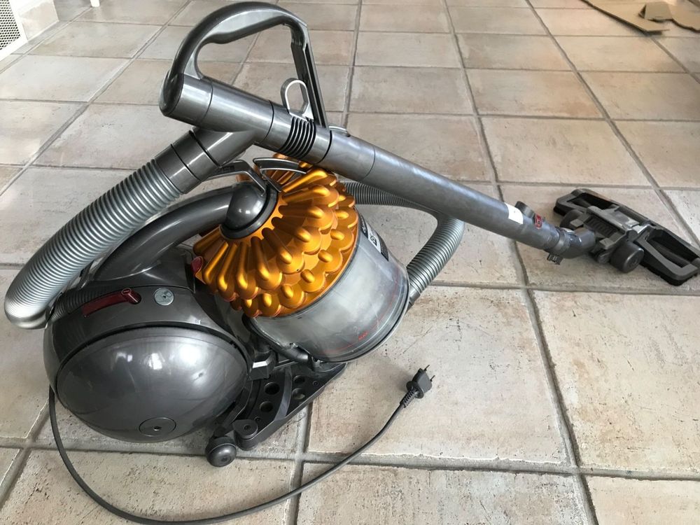 Dyson Staubsauger DC52 allergy | Kaufen auf Ricardo