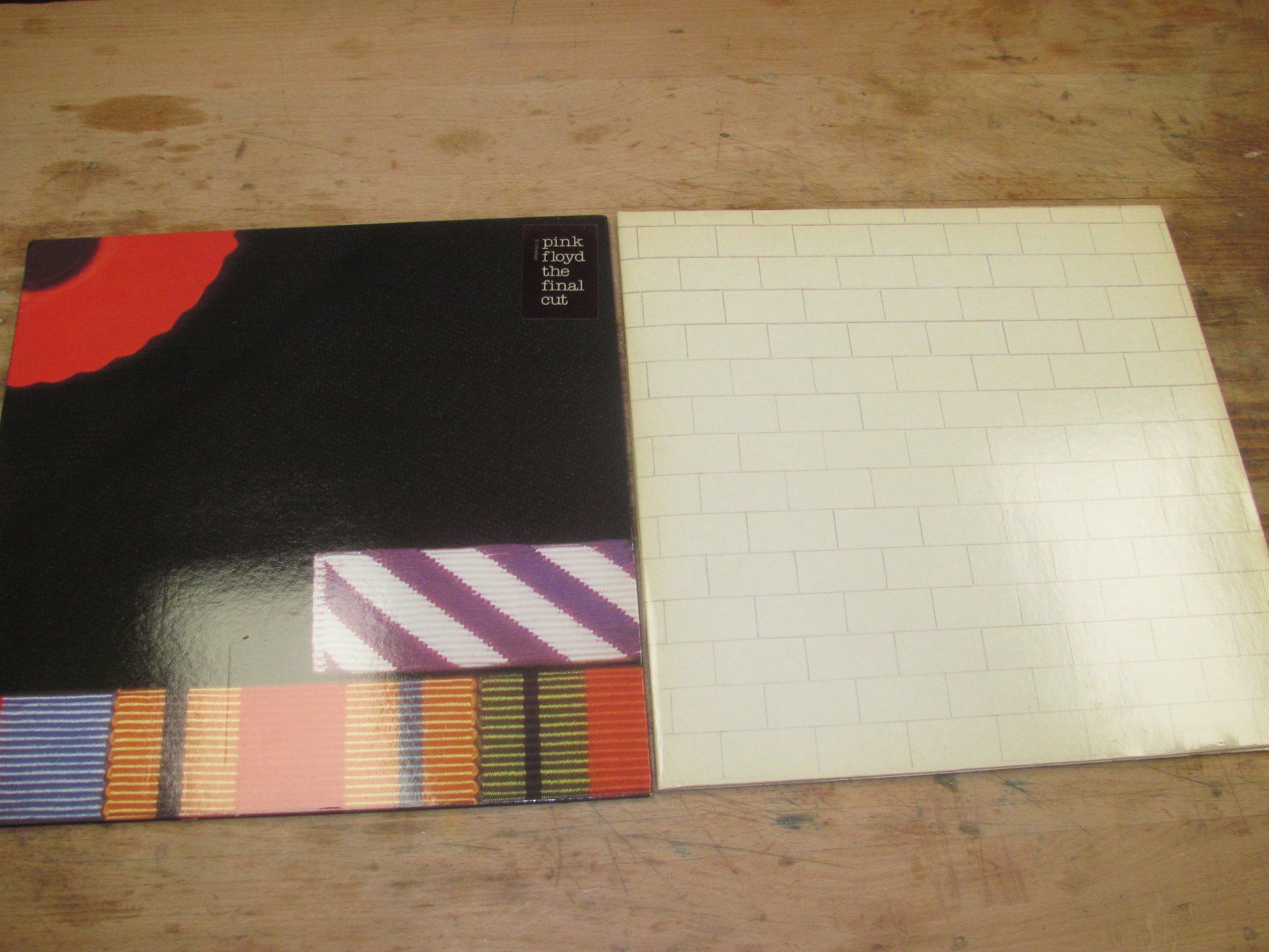 2x Pink Floyd The Final Cut / The Wall (Gebraucht) in Malters für CHF ...