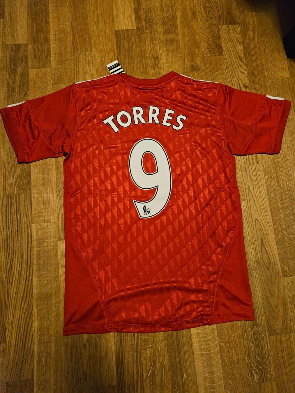 Liverpool Trikot Torres #9 Grösse L (Neu und originalverpackt) in ...