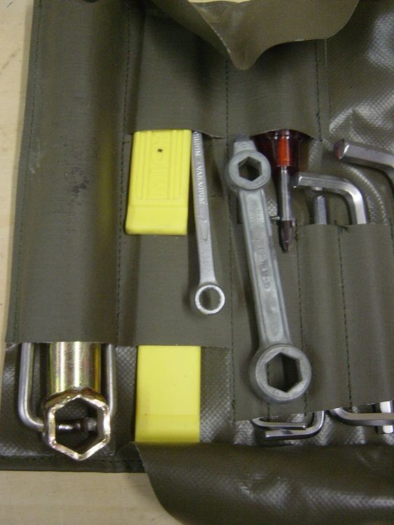 Werkzeugset zu ORD Rad 93 CH Armee (Gebraucht) in Safenwil für CHF 60 ...
