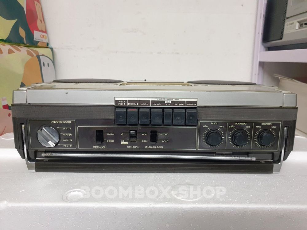 Sharp Radio Boombox Ghettoblaster! (Gebraucht) in Dietikon für CHF 65 – nur Abholung auf Ricardo ...