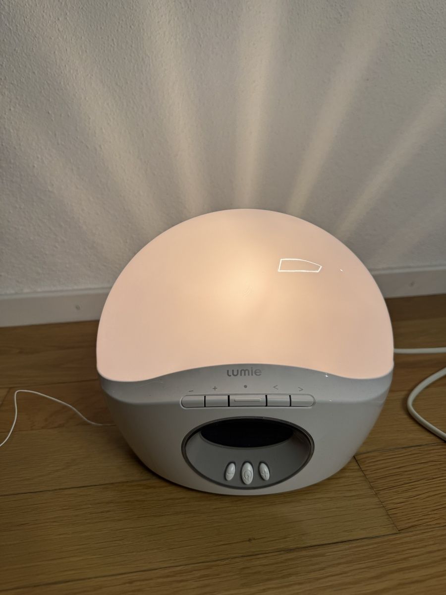 Lumie Bodyclock Radio Wecker Lichttherapie Top Zustand! (58) (Neu ...