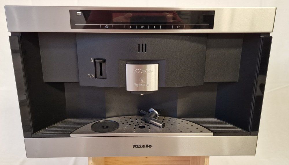 Nespresso Einbau-Kaffeemaschine Miele CVA 3660 (Gebraucht) in Uetliburg ...