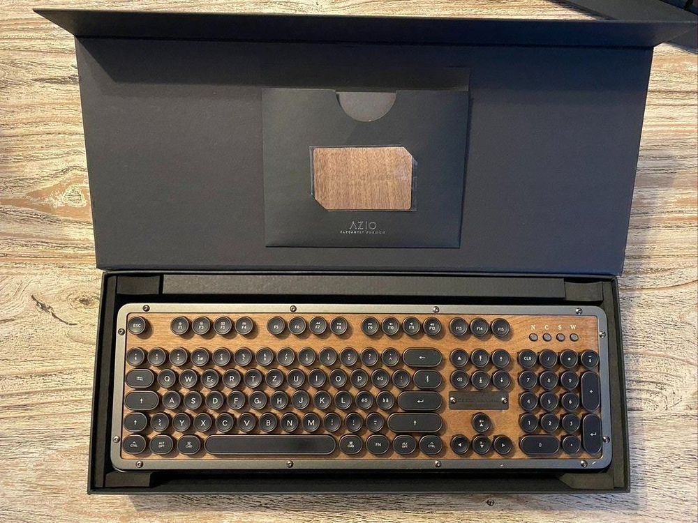 AZIO Retro Classic BT Elwood (Gebraucht) in Zürich für CHF 110 – mit ...