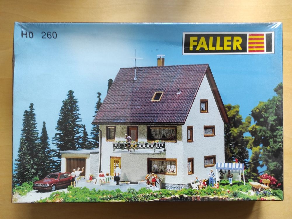 Zweifamilienhaus, mit Garage, Bausatz von Faller H0 (Neu und ...