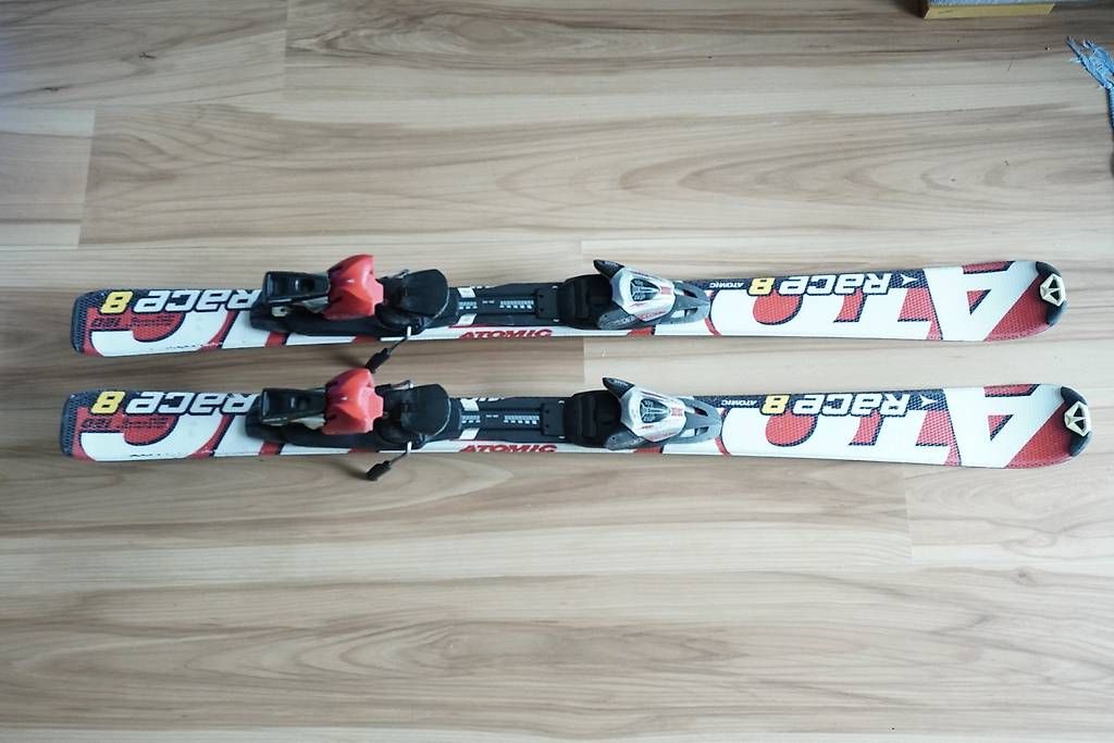 Atomic race 8 Länge 120cm (Gebraucht) in Schwyz für CHF 45 – nur Abholung auf Ricardo kaufen