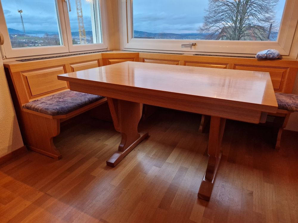 Massiver Holztisch, Einzelstück (Gebraucht) in Thalwil für CHF 200 – nur Abholung auf Ricardo kaufen