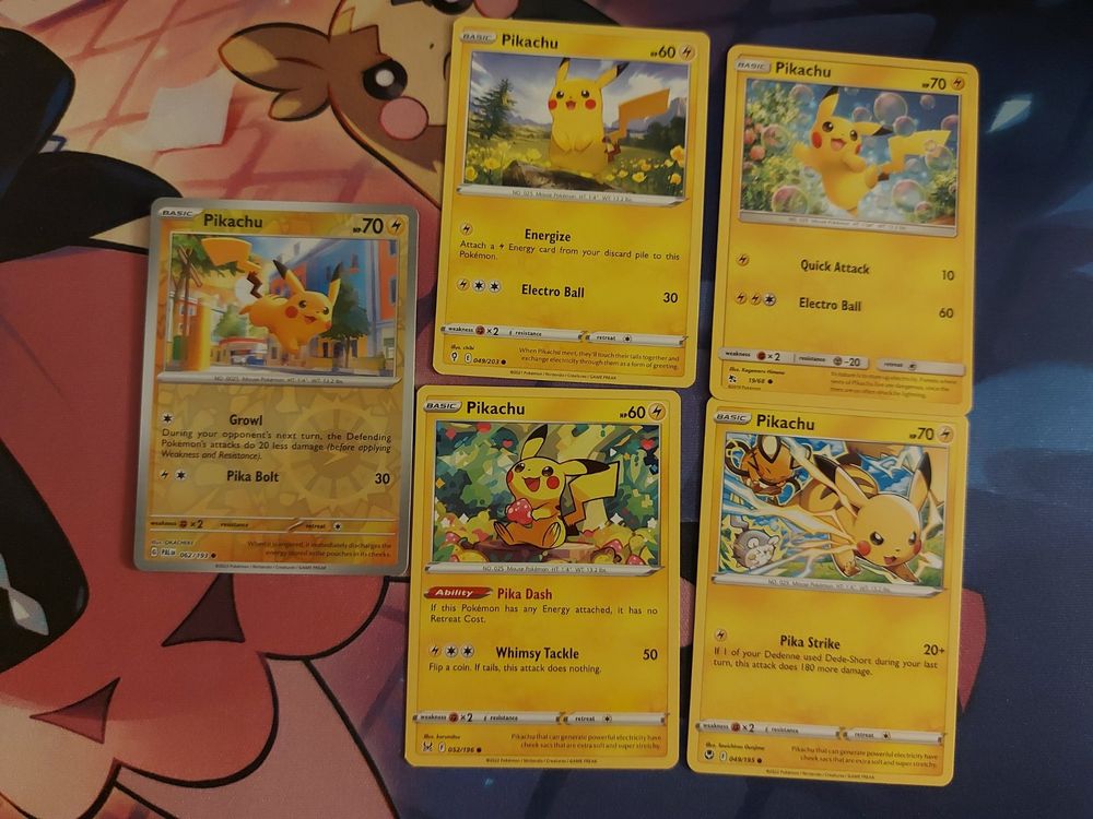 Pikachu 5 cards EN (6) | Kaufen auf Ricardo