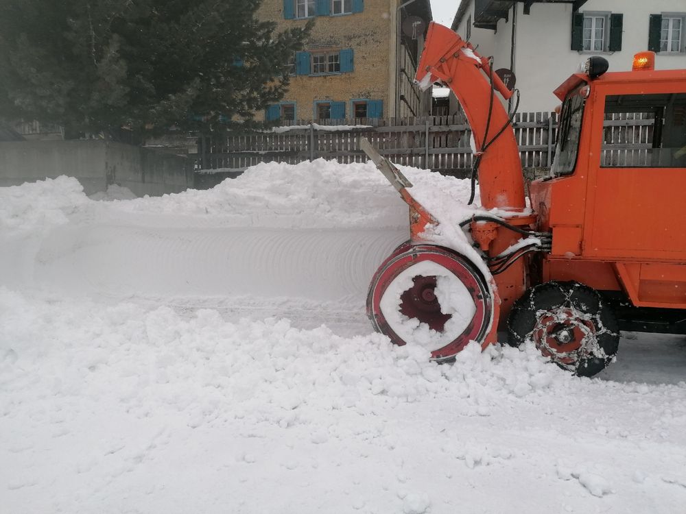 Schneefräse Rolba R200 frisch Mfk (Gebraucht) in Nufenen für CHF 5000 ...