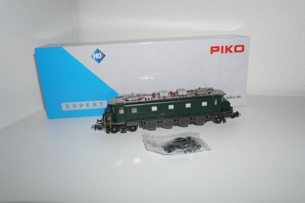 PIKO 51780 - SBB Ae 4/7 Elektrolok H0/DC (Gebraucht) in Matten b ...