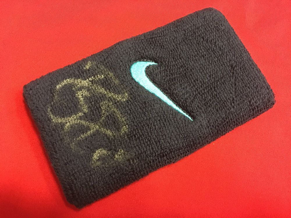 Smile4Kids Unworn - signiertes Schweissband - Roger Federer (Neu ...