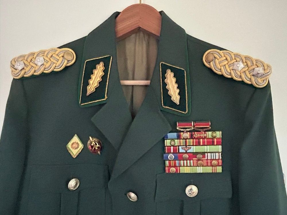 Uniform / Generalleutnant Lother Ahrendt NVA DDR !! Polizei (Gebraucht ...