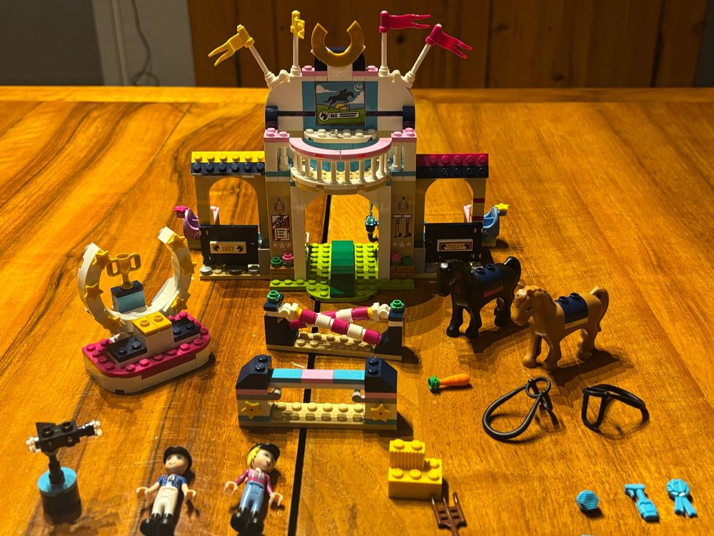 LEGO Friends 41367: Reitturnier, Pferde, komplett (Gebraucht) in Hinwil ...