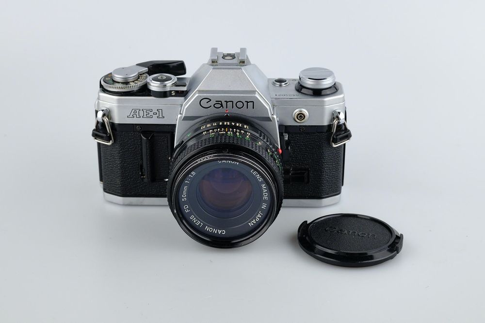 Canon AE-1 mit Canon FD 50mm F1.8 | Kaufen auf Ricardo