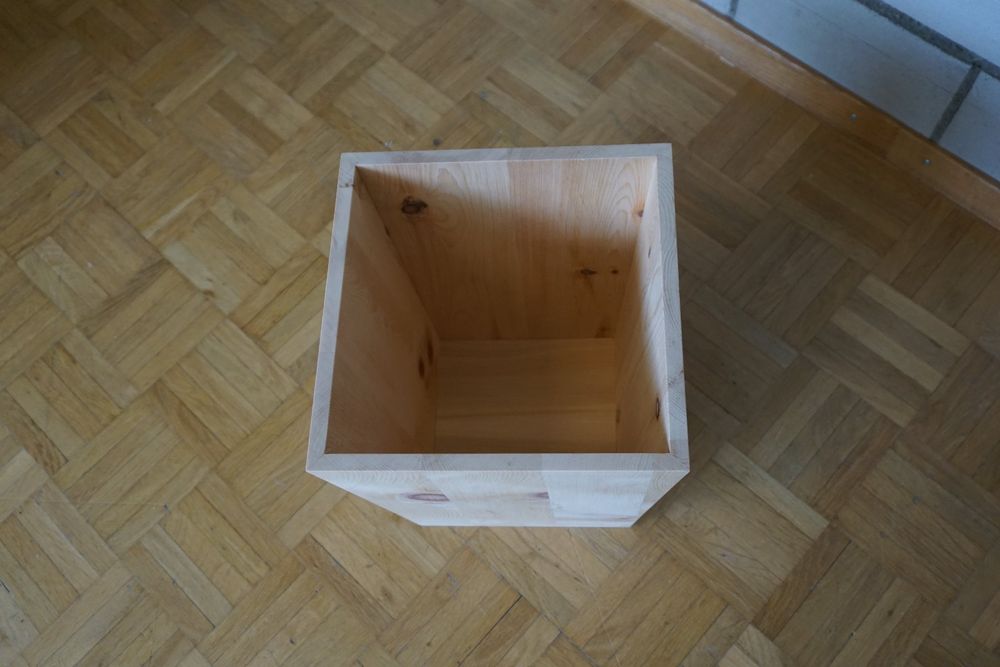 Deko-Box aus Massiv Holz Arve (Neu und originalverpackt) in Giswil für ...