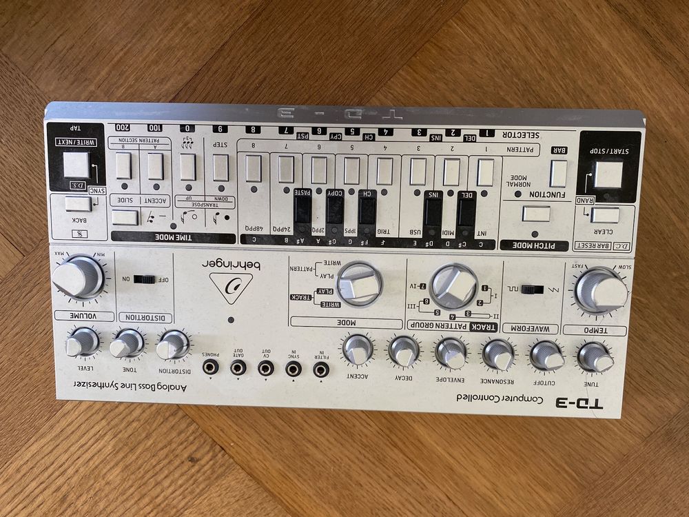 Behringer TD-3 Acid-Synthesizer | Kaufen auf Ricardo
