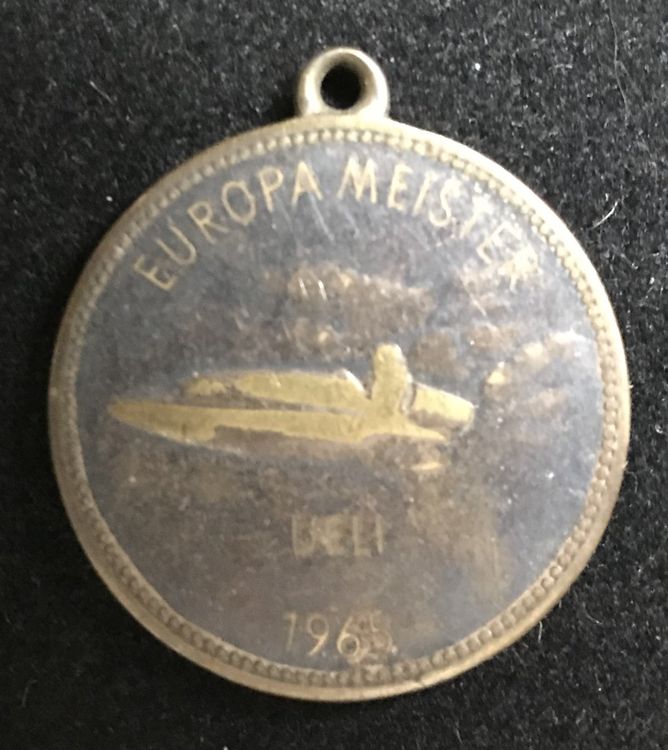 PLAKETTE 1965 (Gebraucht) in Ostermundigen für CHF 1.1 – mit Lieferung auf Ricardo kaufen