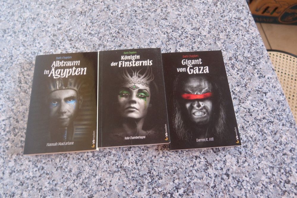 3 Jugendbücher von Dark chapters (Gebraucht) in Täuffelen für CHF 7 ...