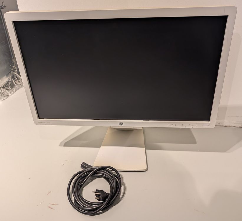 HP E231e 23" IPS Monitor (Gebraucht) in Dietlikon für CHF 1 – nur ...