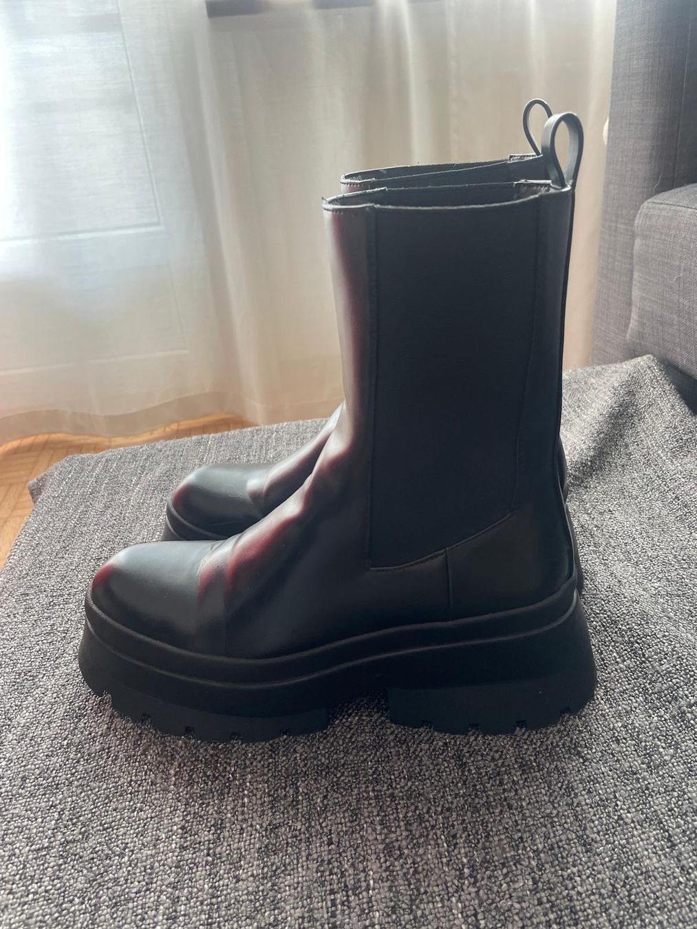 Chelsea Ankle Boots/Stiefel mit Track-Sohlen von Zara Gr. 39 (Gebraucht ...