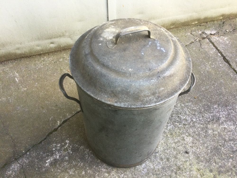 Grosse Blechtopf oder Kübel für Pellets oder Asche für Ofen (Gebraucht ...