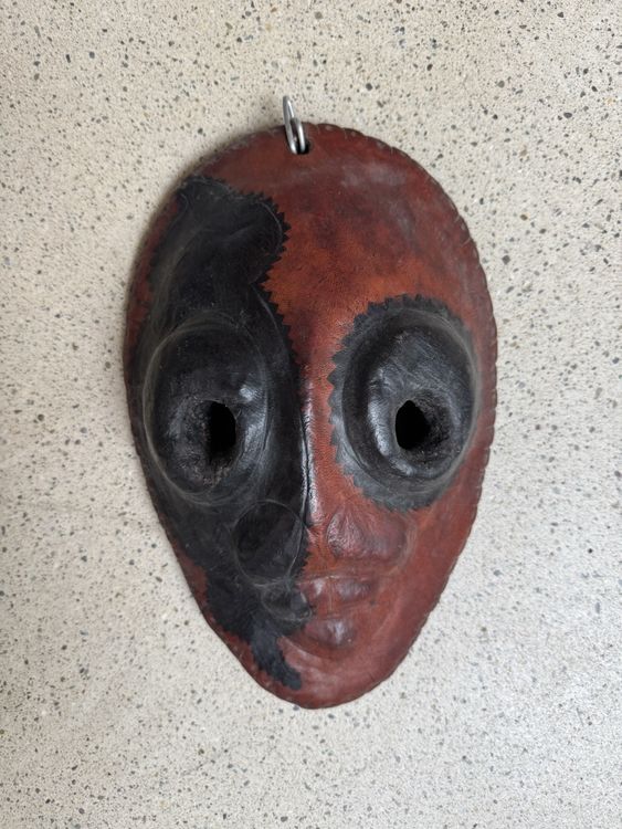 Unique Leather Wall Mask, African Art Decor | Kaufen auf Ricardo