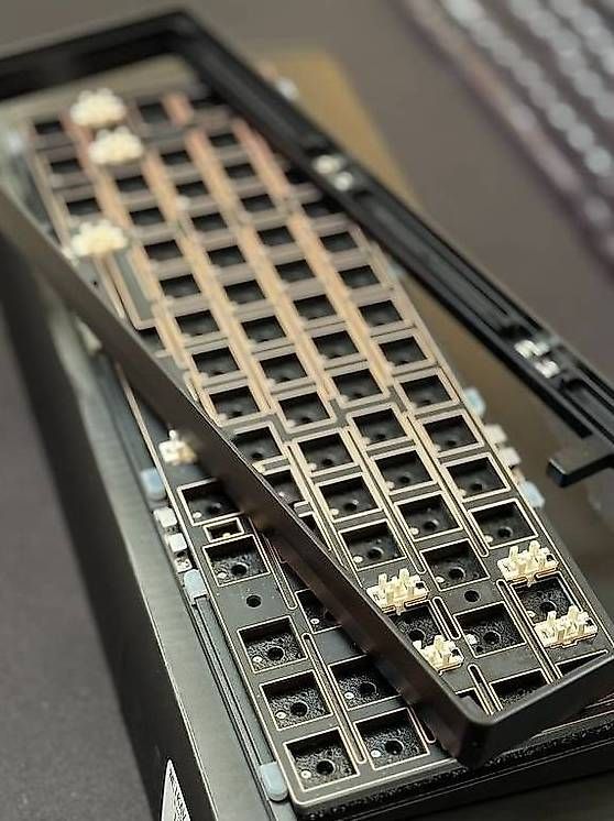 Weikav Lucky65 V2 Barebone (Gebraucht) in Langenthal für CHF 55 – nur ...