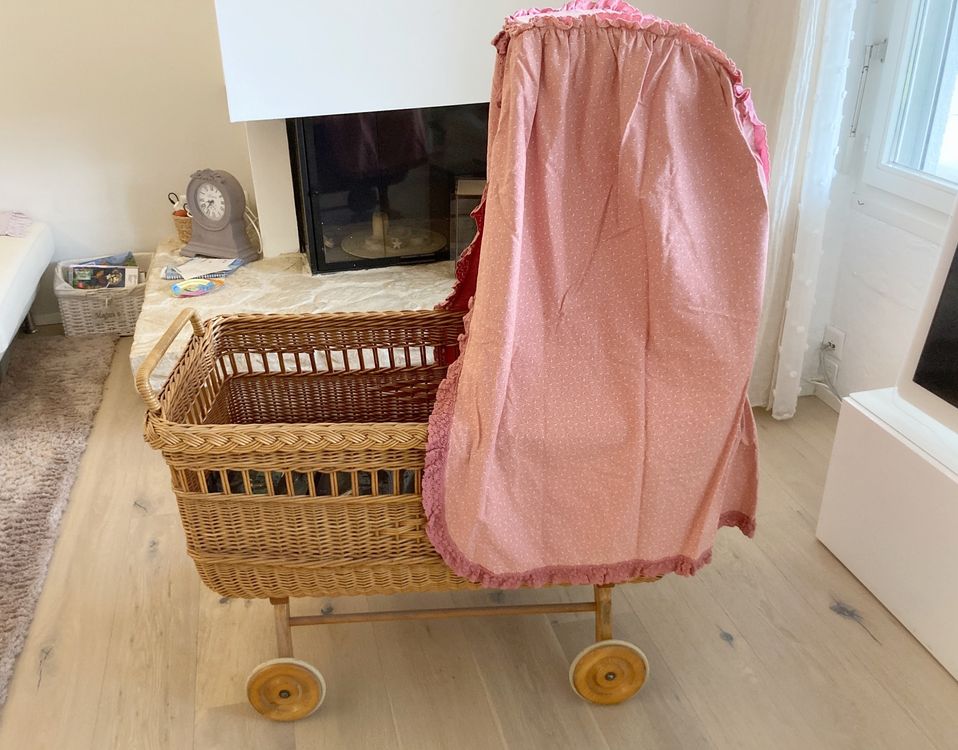 Alter, nostalgischer Stubenwagen mit umfangreichem Zubehör! (Gebraucht ...