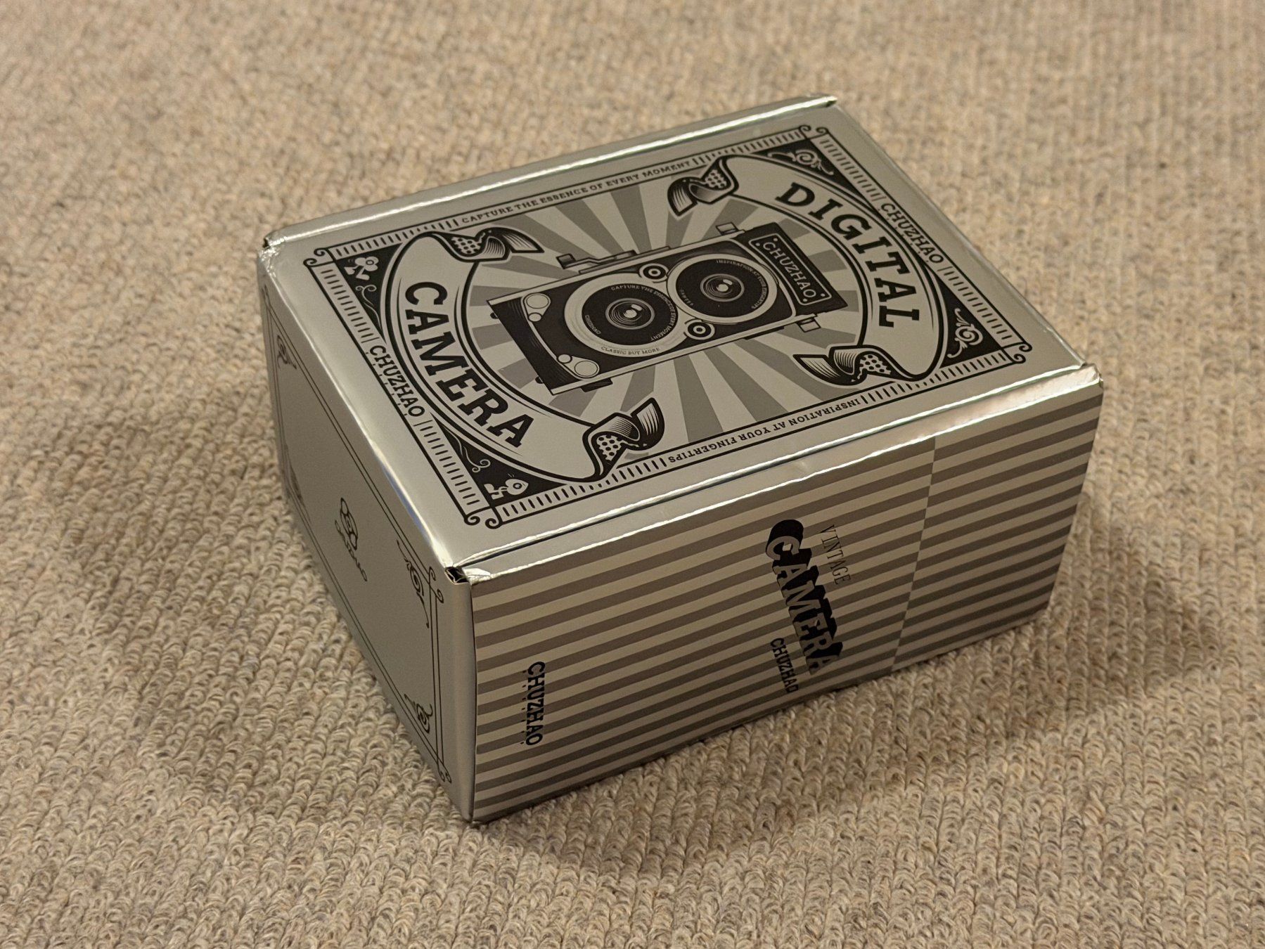 Chuzhao Digitalkamera im Retro-Design mit 16GB SD-Karte (Neu und ...