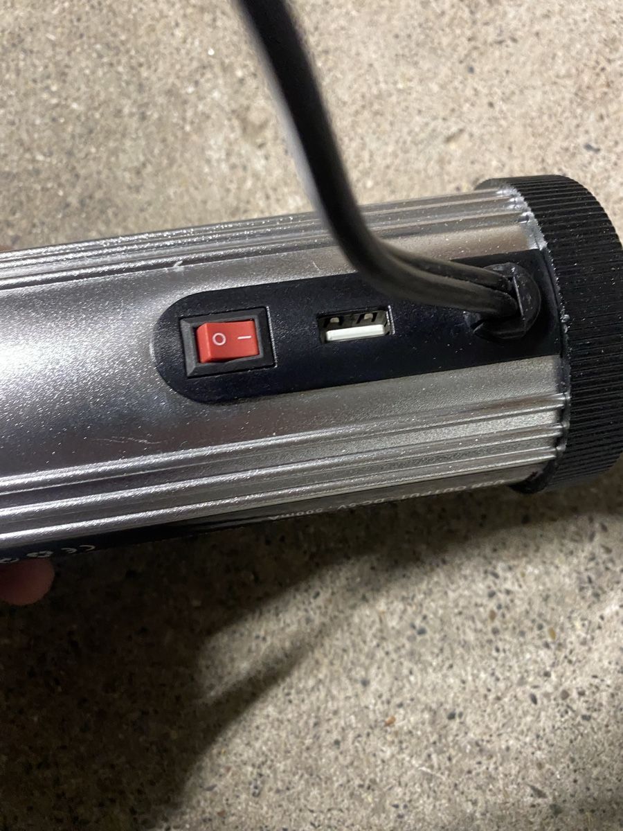 Spannungswandler 12V 230V 150W Power Inverter (Gebraucht) in Dottikon ...