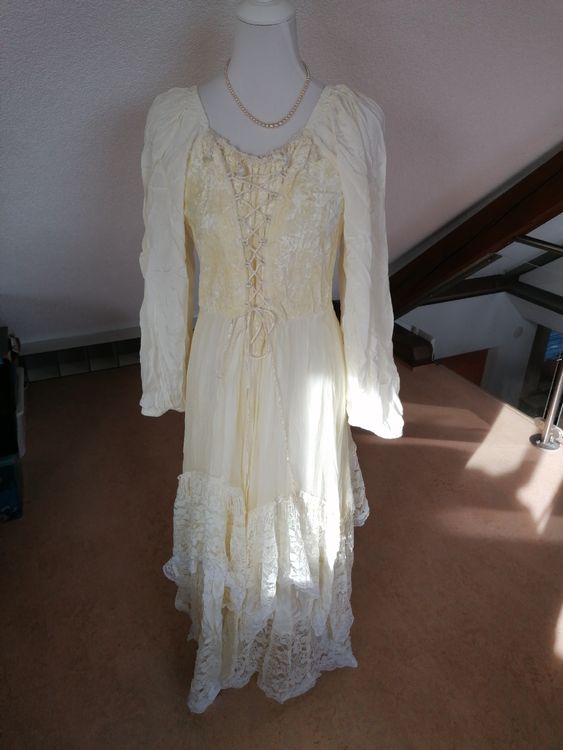 Wunderschönes Vintage-Kleid "Boom Baba" - helles gelb, Samt | Kaufen auf Ricardo