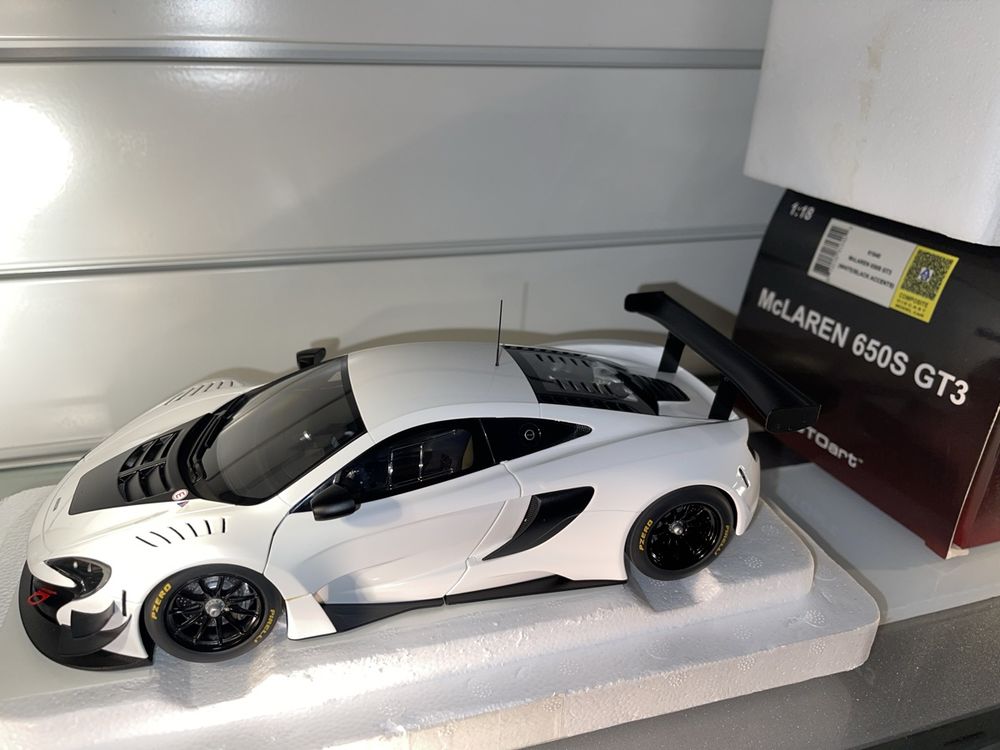 McLaren 650S GT3 Plain Body Renn-Version 2017 1:18 AutoArt (Neu und ...