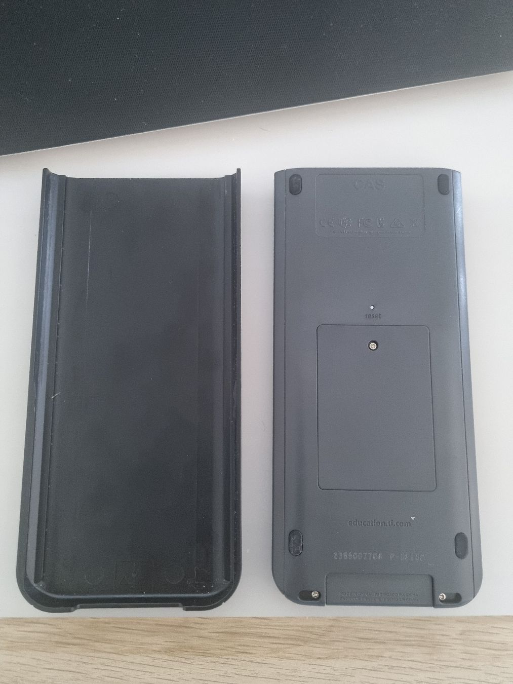 TI-Nspire CX CAS Rechner - Top Zustand, wenig gebraucht! (Gebraucht) in ...