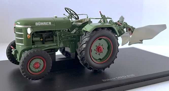 Traktor Bührer ;MFD 4/10 mit Pflug MS:1:32 / OVP (Neu und ...