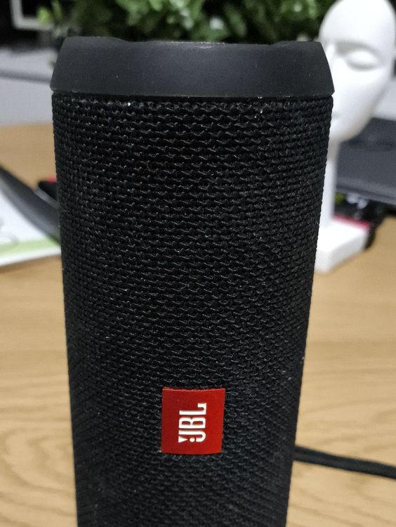 JBL Flip 3SE Bluetooth Lautsprecher schwarz | Kaufen auf Ricardo
