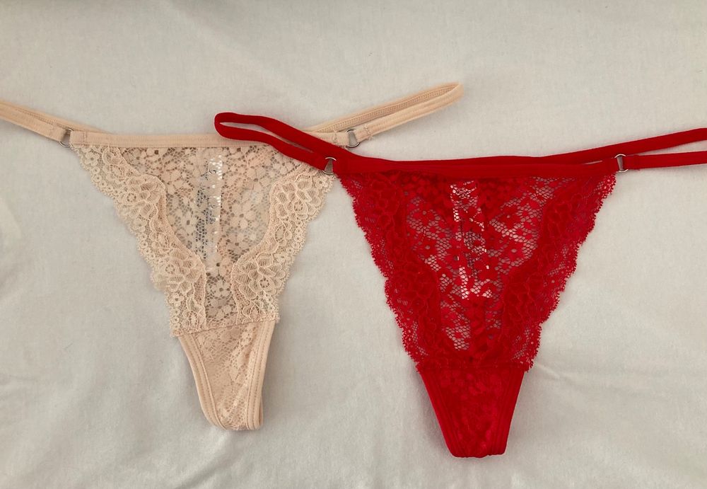 Lot de 2 String Taille S en dentelle String Gr. S | Kaufen auf Ricardo