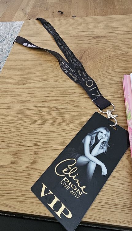 VIP Badge Celine Dion 2017 | Kaufen auf Ricardo