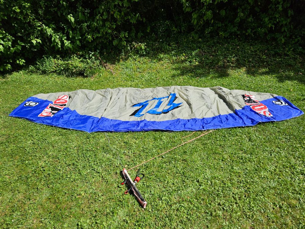 Snowkite / North Kite Solid Matten Kite 9er + Bar (Gebraucht) in ...