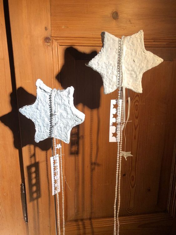 2 Ständer mit Stern und Kartenhalter | Kaufen auf Ricardo