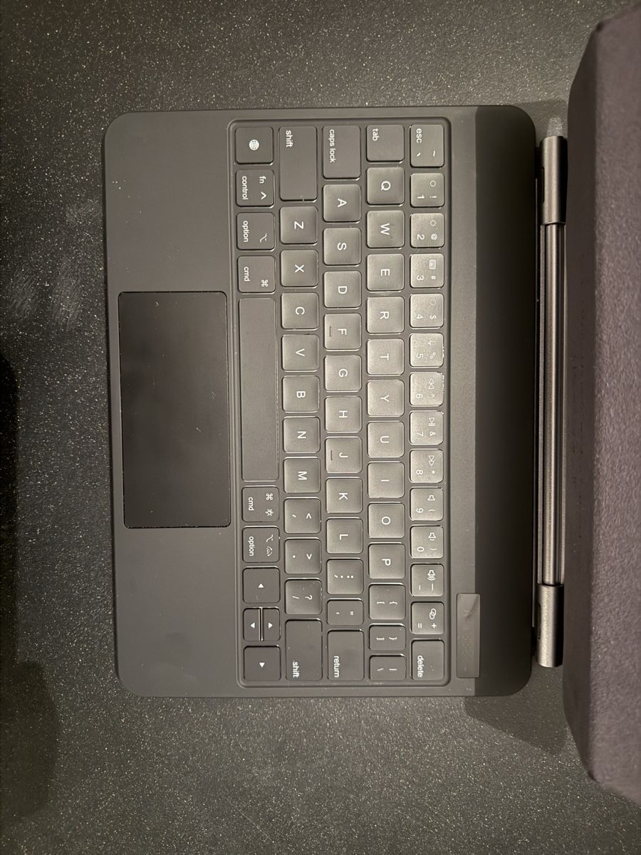 iPad Hülle mit Tastatur iPad Pro 11" 3. Generation (Gebraucht) in ...