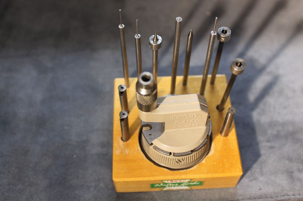 Outil horloger | Kaufen auf Ricardo