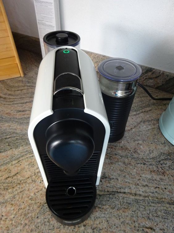 Nespresso Turmix inkl. Milchschäumer | Kaufen auf Ricardo