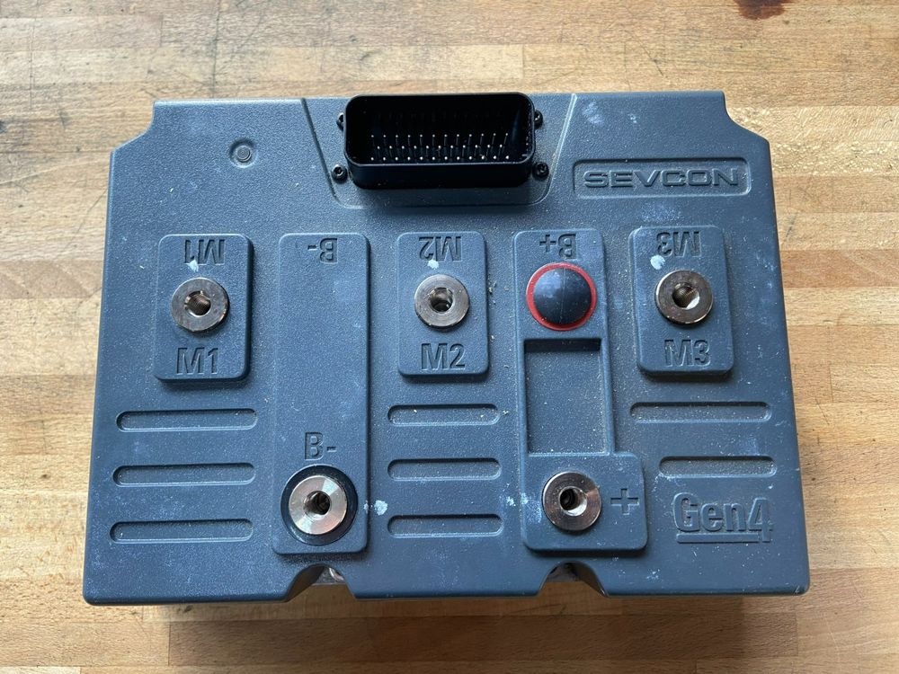 Motorrad Zero High Voltage ECU Nr. 634A84210 (Defekt) in Seewen SO für ...